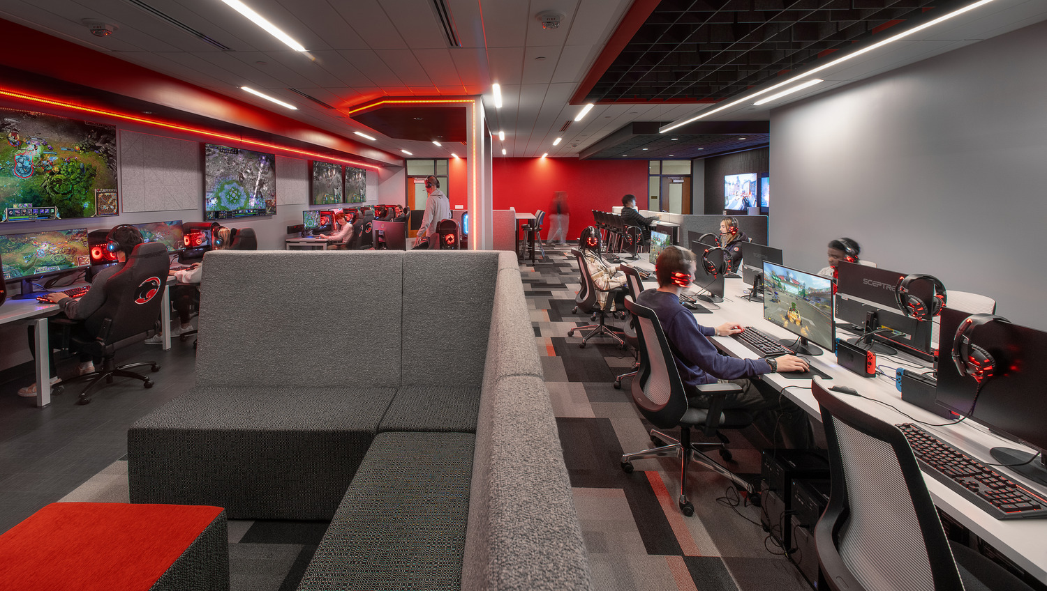 Level-Up Learning: The Integration of eSports in Higher Education